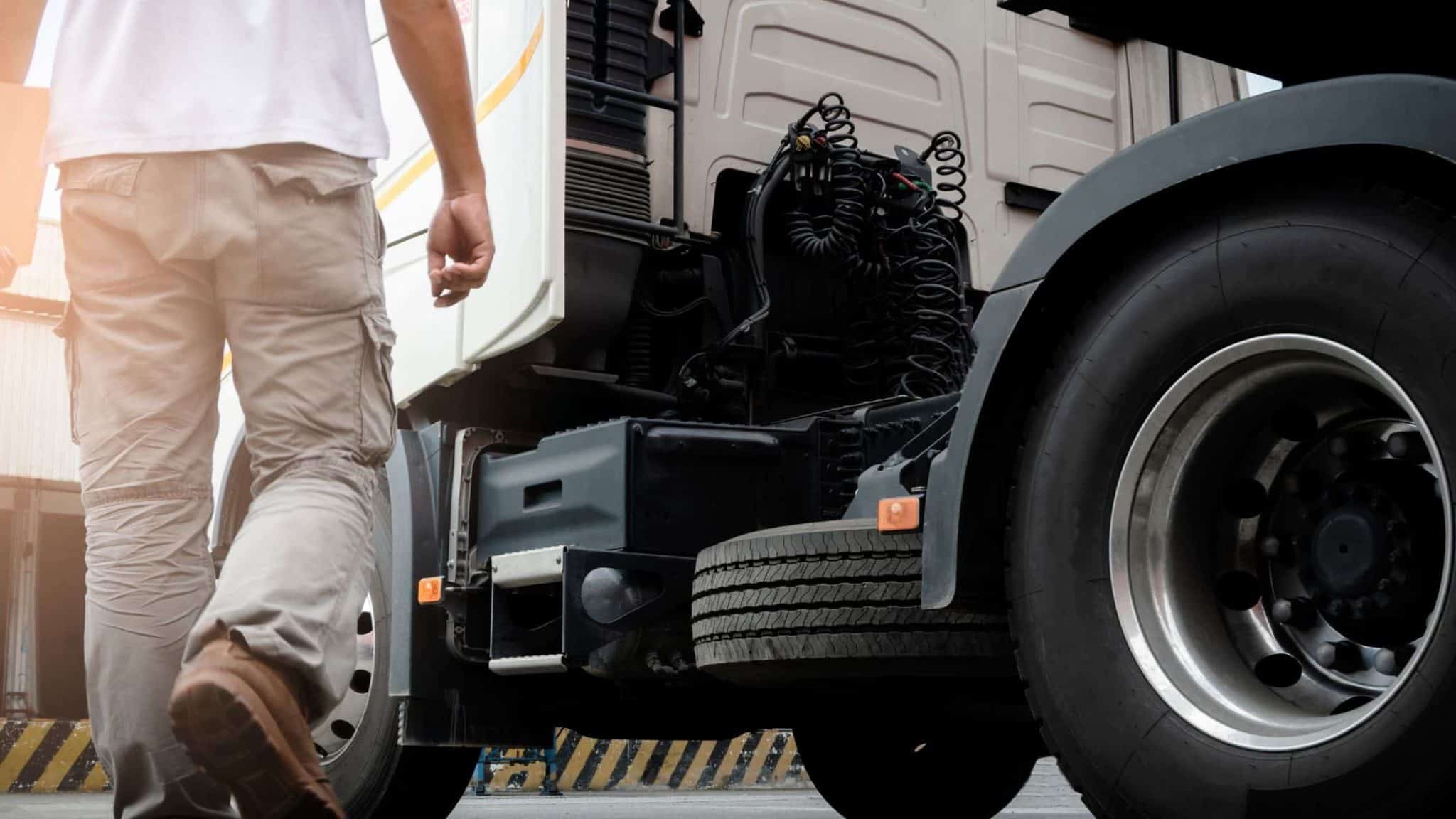 Roeder Cartage Company, Inc. - Liquid & Dry Transporters